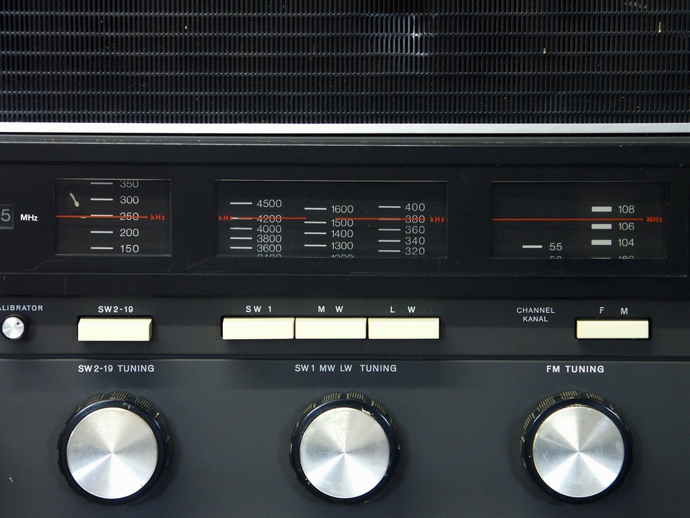 de:crf-220 [shortwaveradio.ch]